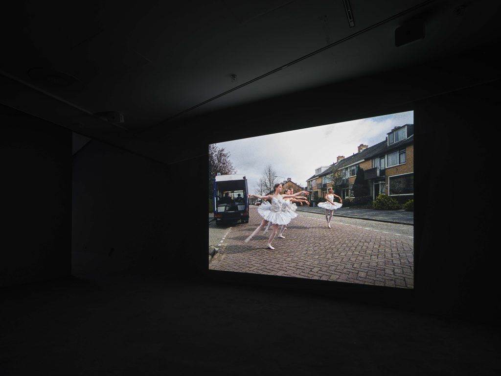 Guido van der Werve verovert Eye met pianomuziek - KunstVensters